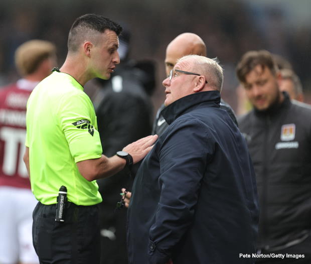 Like Leeds United – ex-Whites boss makes Bristol Rovers fans comparison