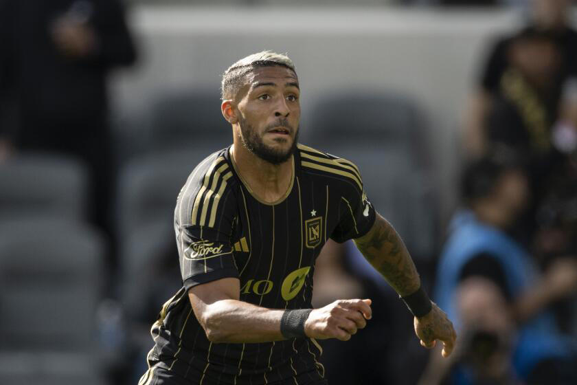 Denis Bouanga scores and LAFC blanks St. Louis City in victory Denis Bouanga scores and LAFC blanks St. Louis City in victory