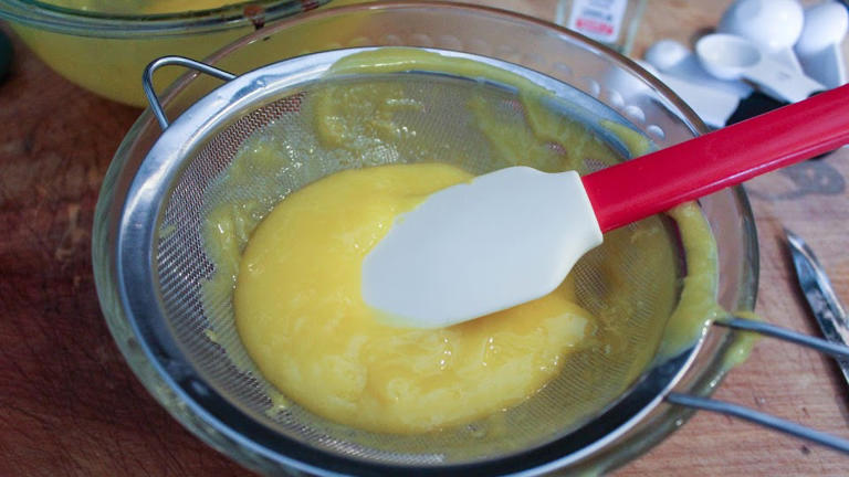 Lemon Heaven For Lemon Lovers - Limoncello Creme Cake