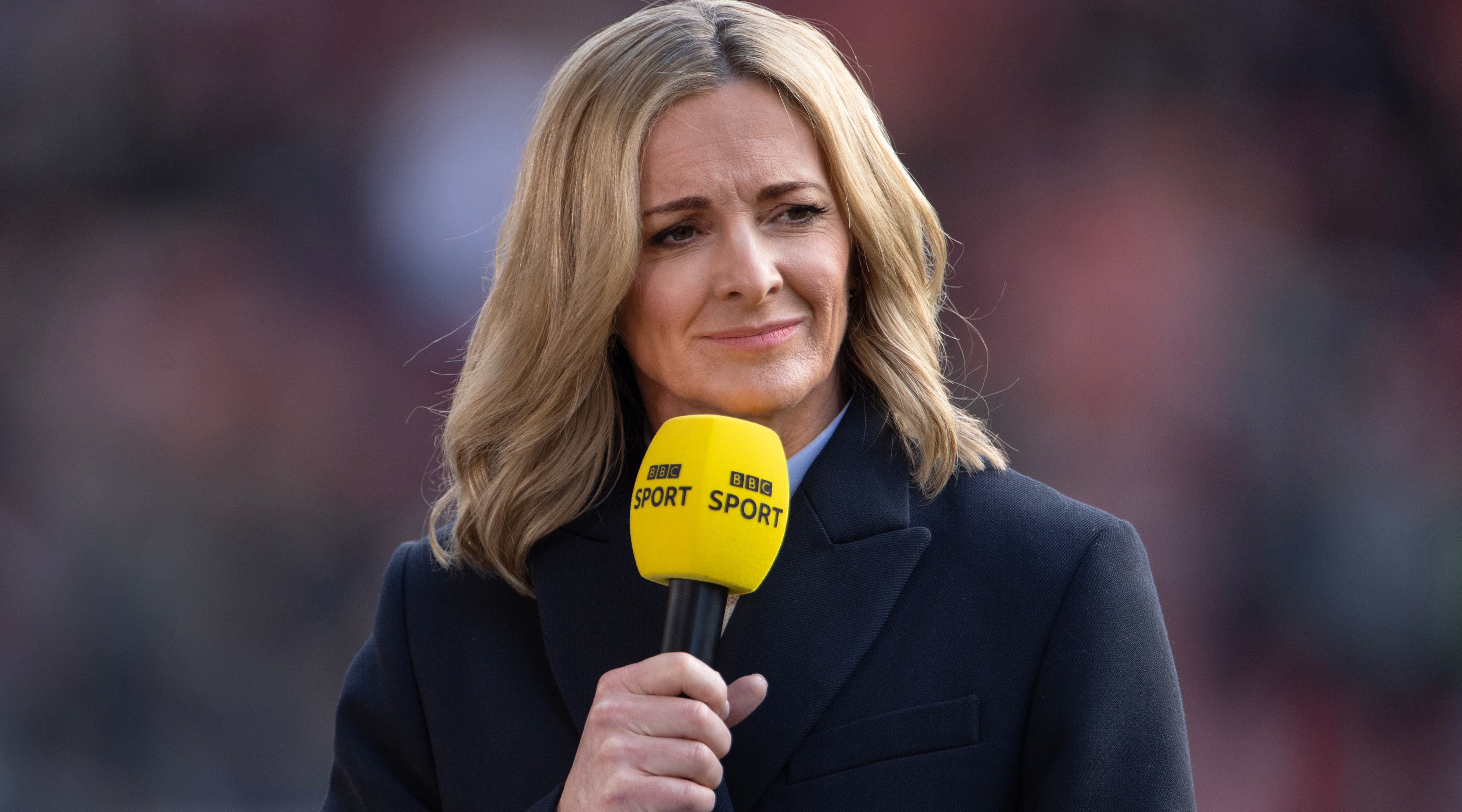 Who are the pundits and commentators for USA vs Australia