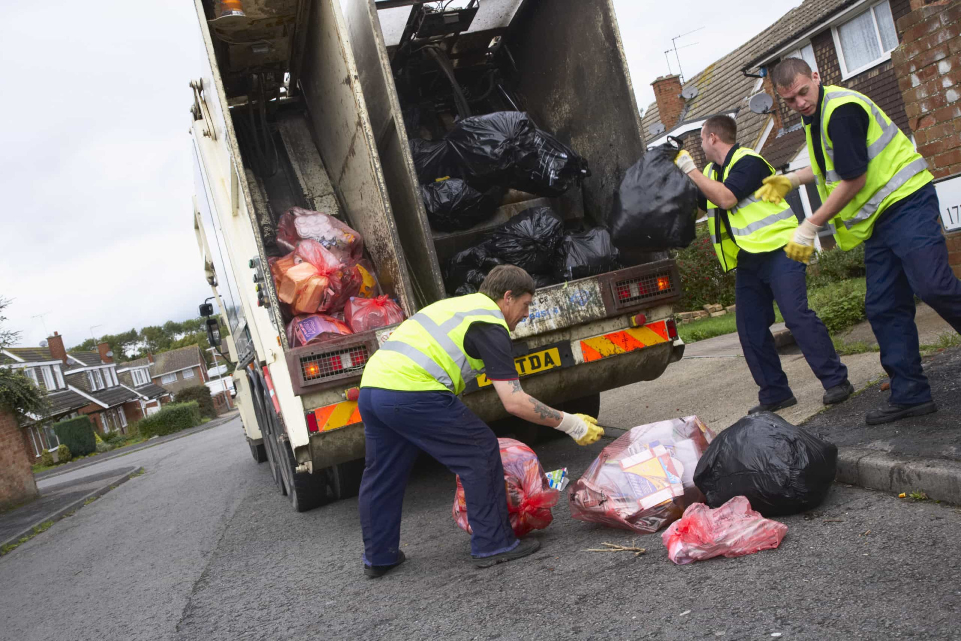 The Mézières method: how and why it works