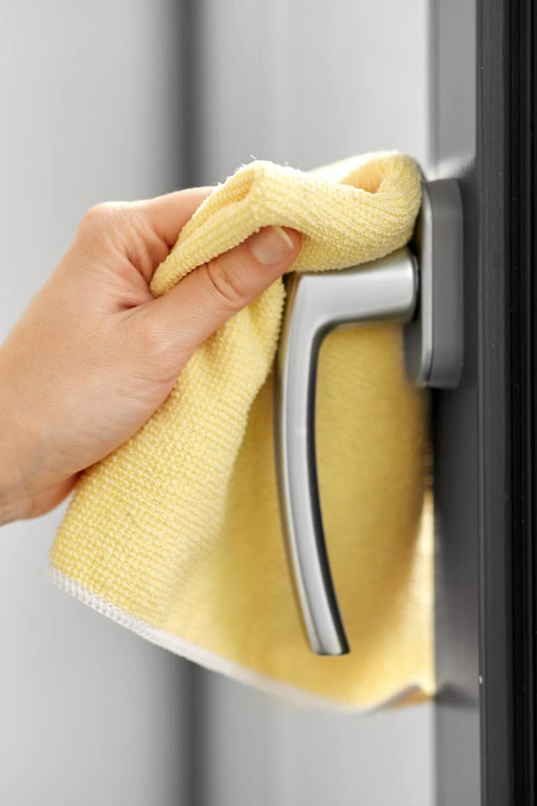 The Benefits of Cleaning with a Microfiber Cloth