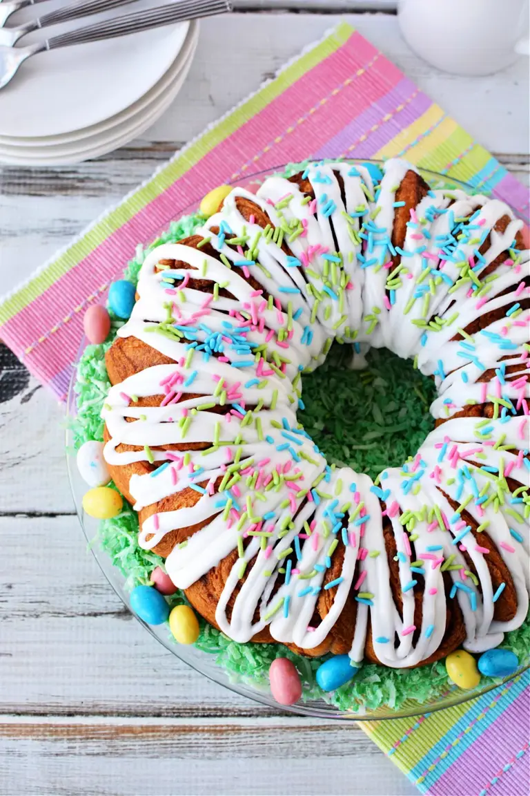 This Cinnamon Roll Bundt Cake Makes the Best Easter Brunch
