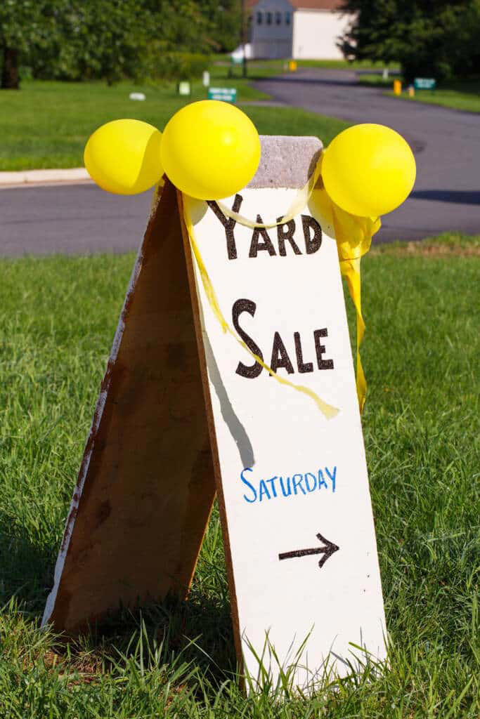 How to organize for a successful garage sale