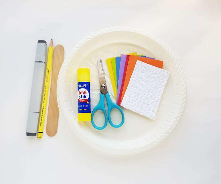 Paper plate rainbow craft