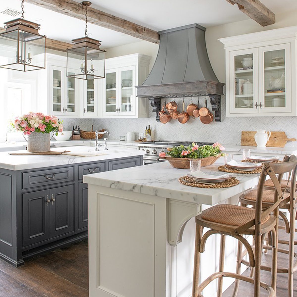 8 Inspiring Ideas for Decorating Your Kitchen Island