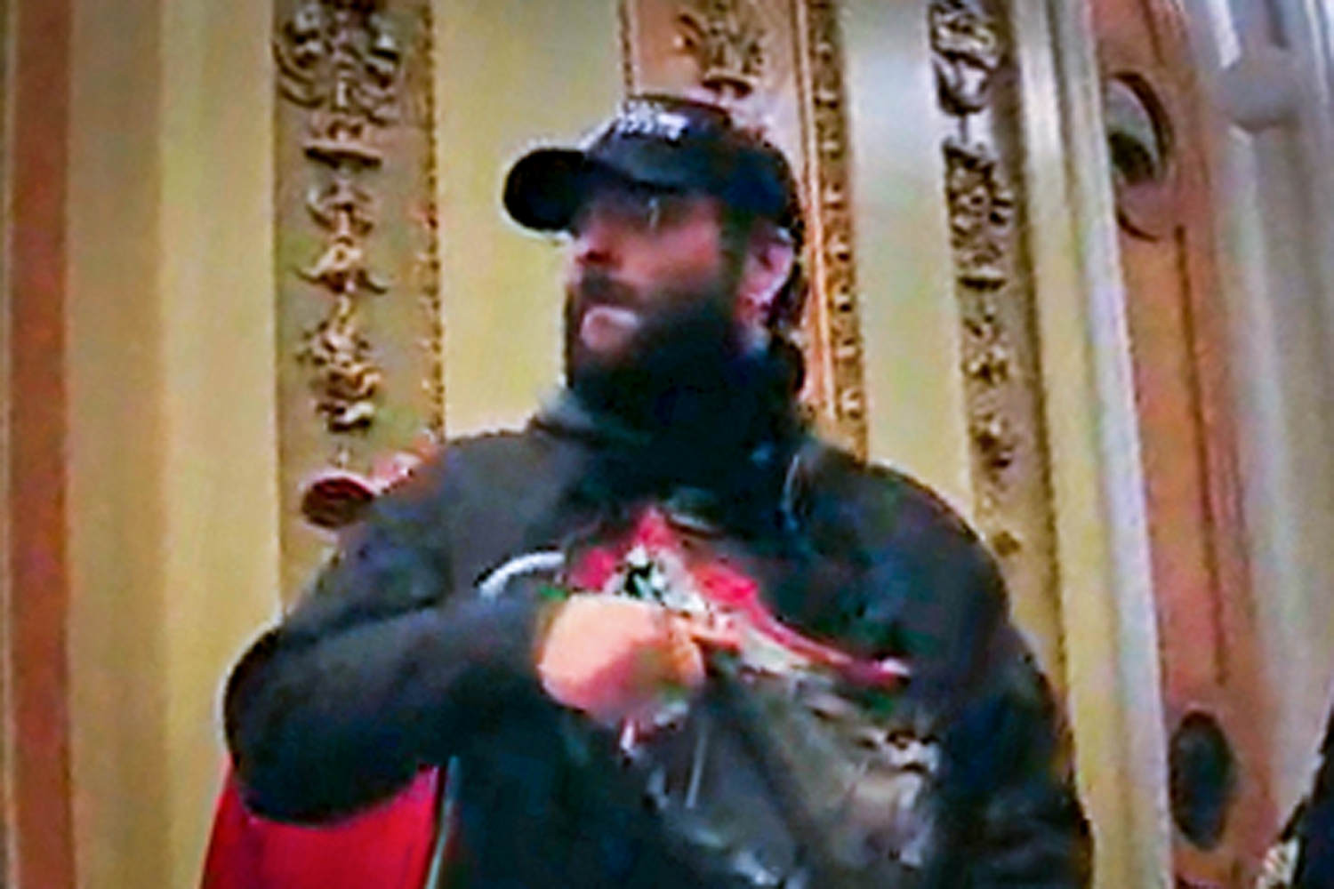 Jan. 6 defendant wants charges from 2023 covered by Trump’s Jan. 6 ...