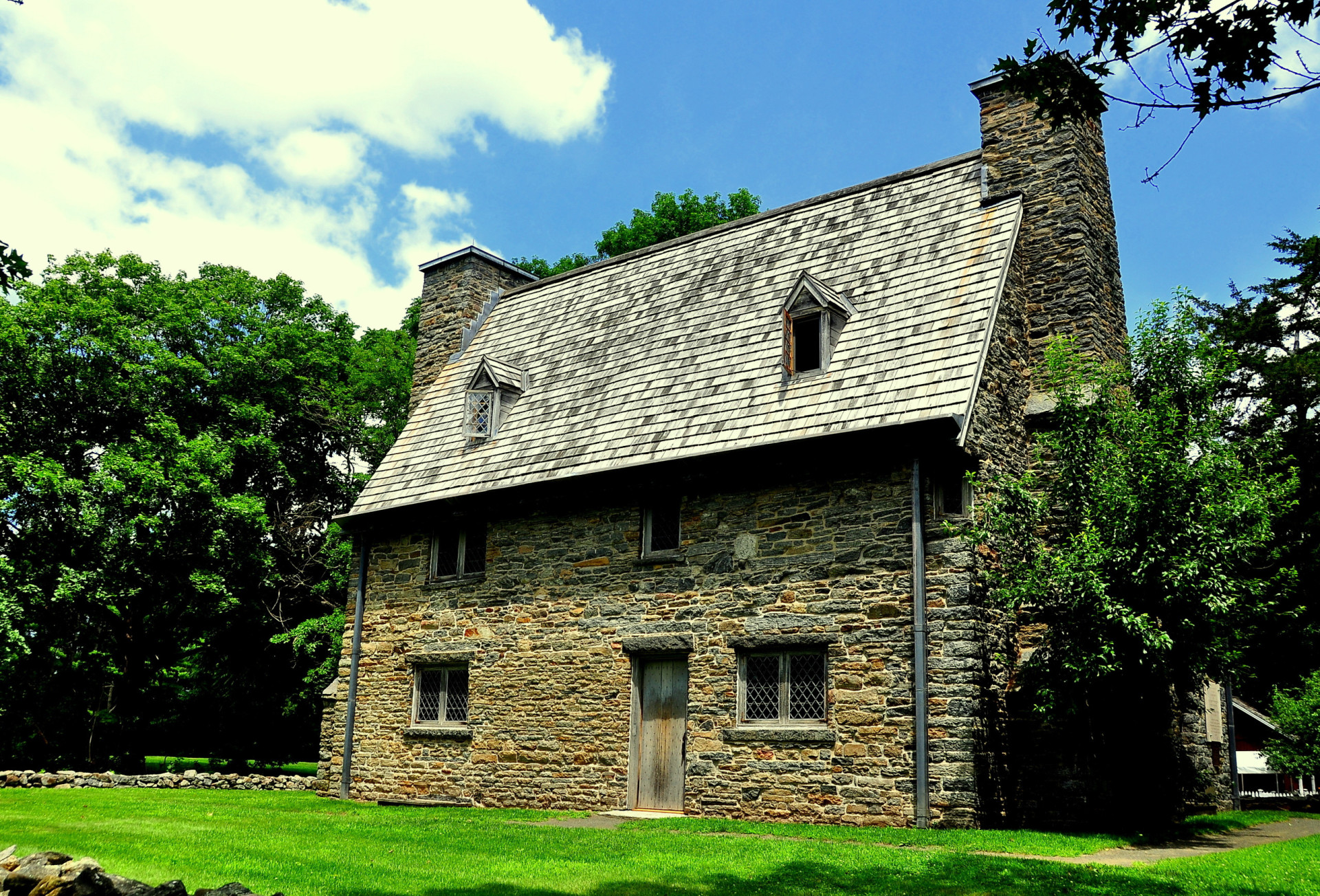 The oldest houses in the US