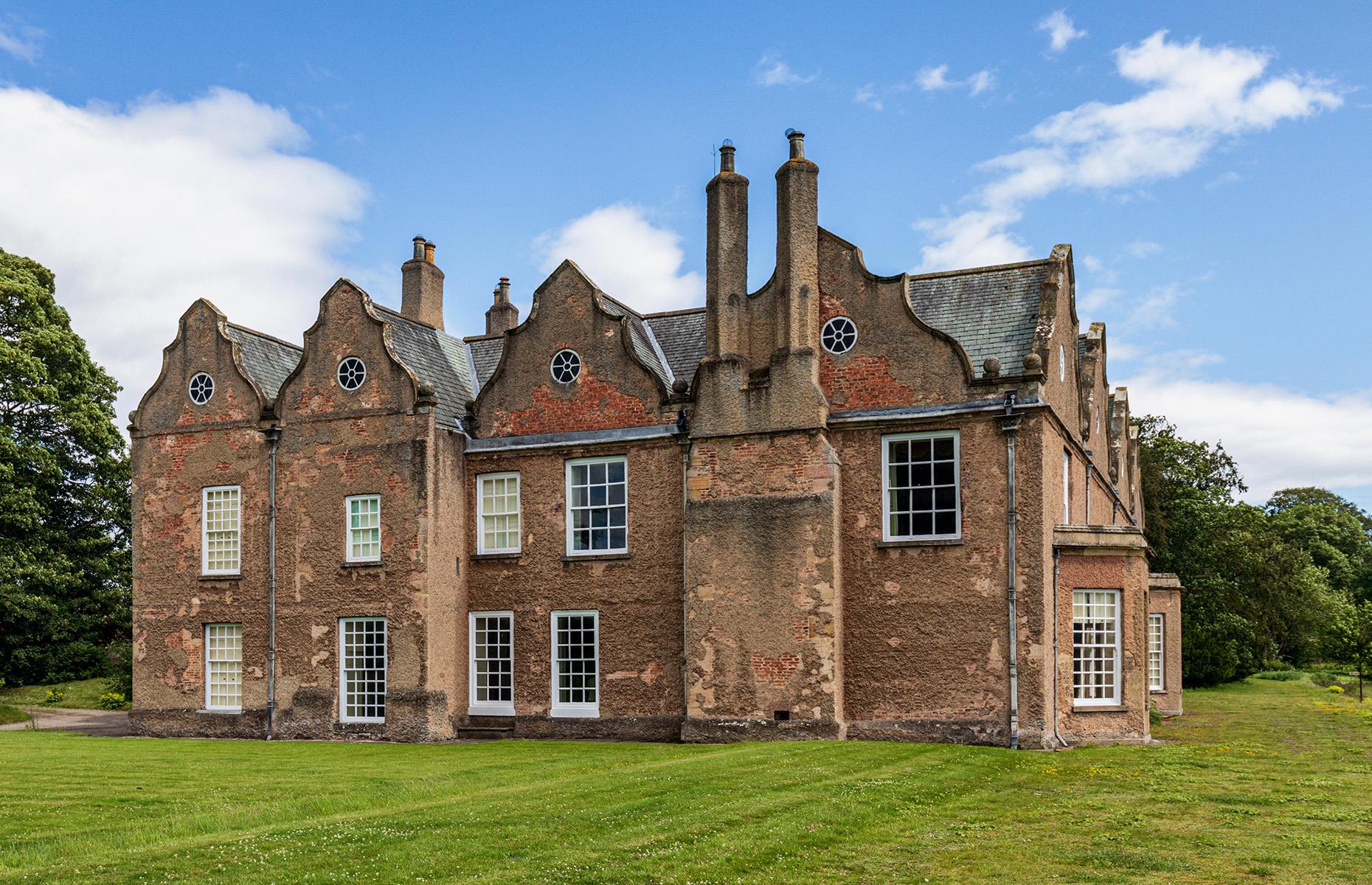 The 13 real-life homes that inspired your favorite books