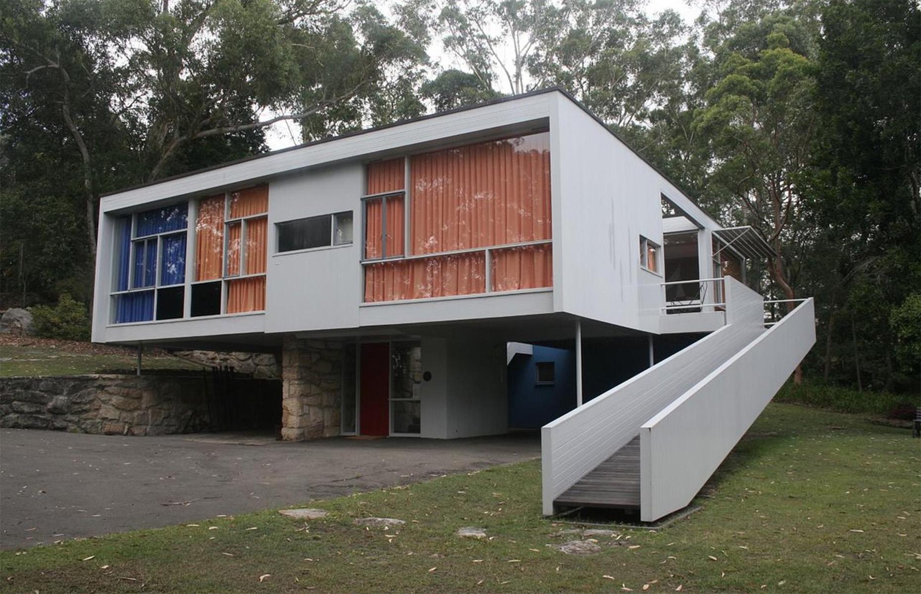Explore the world's most iconic houses