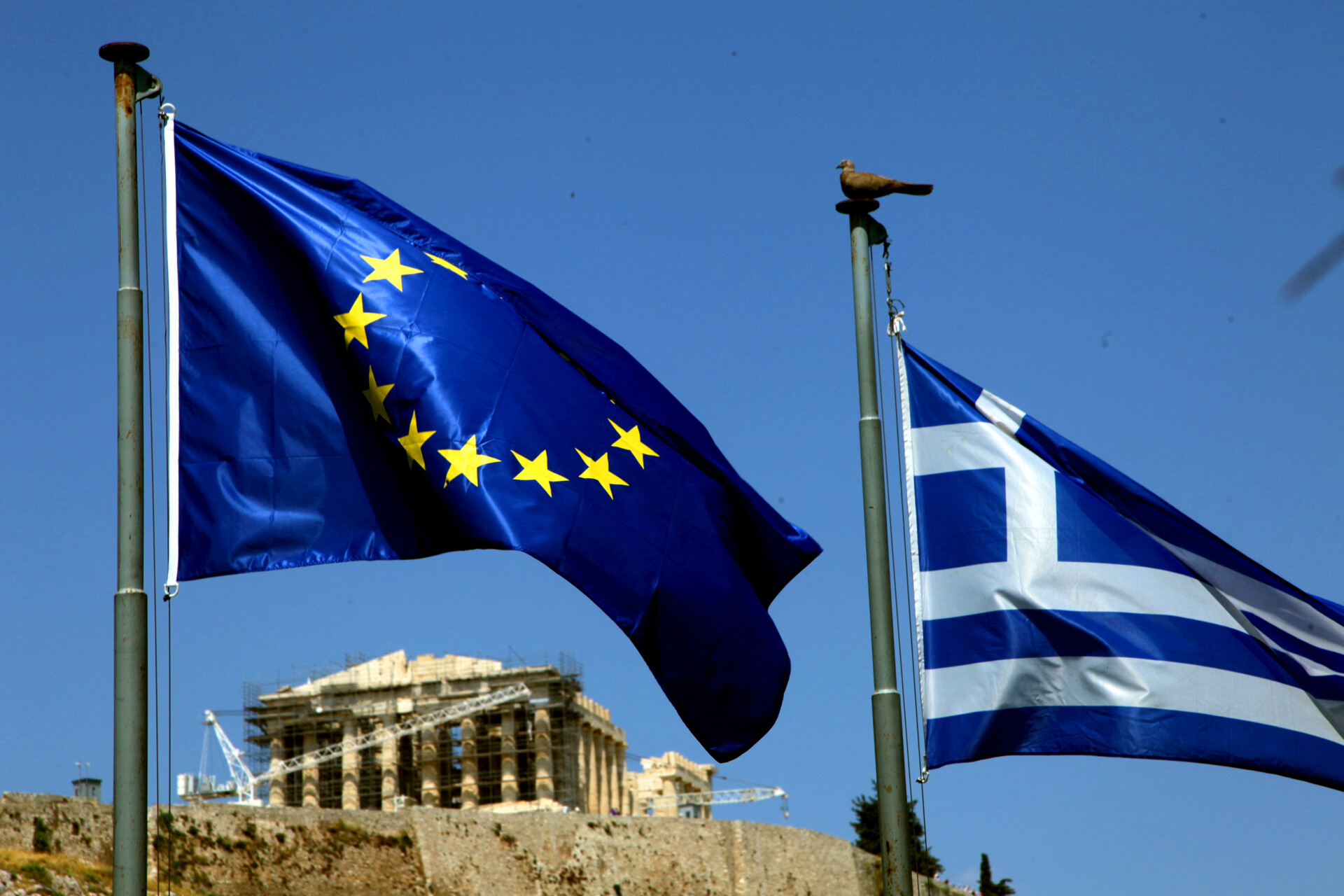 Τι κρύβει το “μαξιλάρι” ρευστότητας των 44,9 δισ., τα υπερπλεονάσματα ...