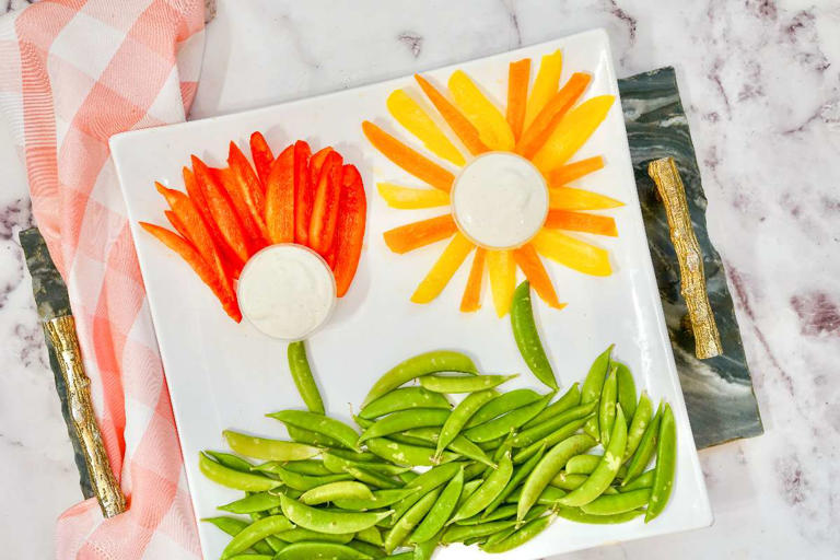 Fun Flower Veggie Tray