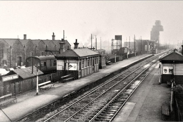 37 nostalgic pictures of Lancashire railway stations and steam trains ...