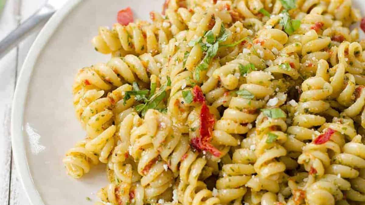 19 easy dinner party dishes your guests will beg you to make again
