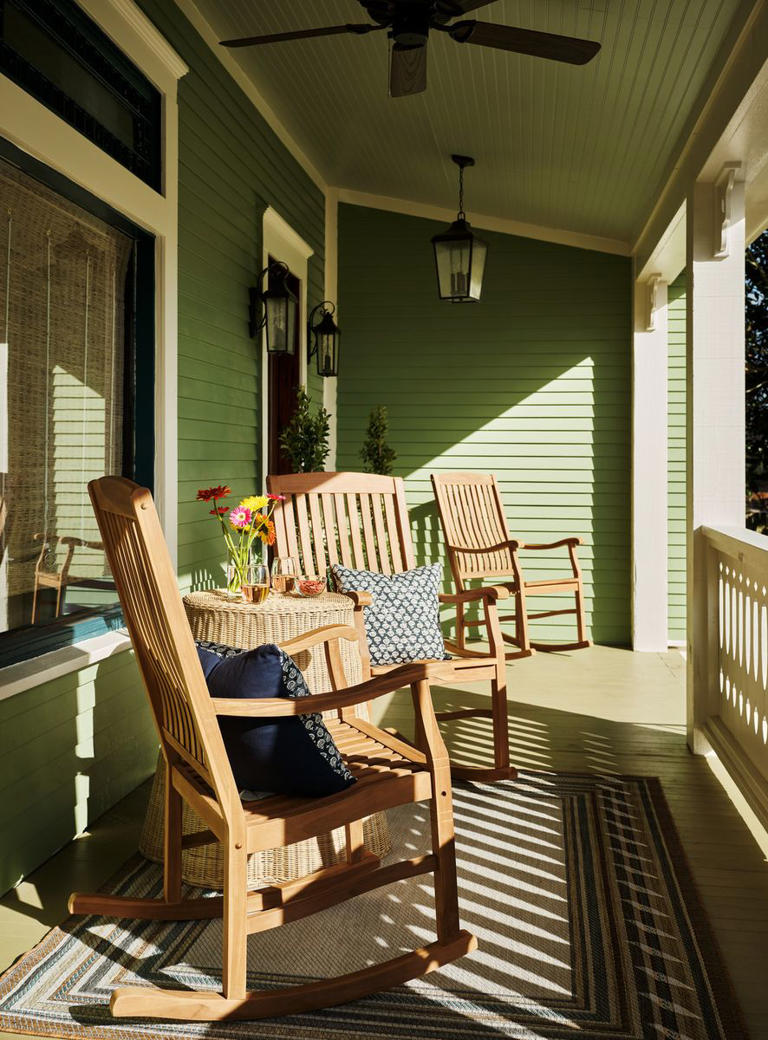 25 easy ideas that instantly boost your home's curb appeal
