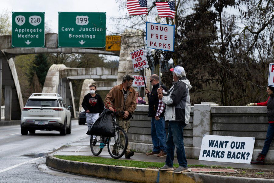 Can homeless people be fined for sleeping outside? Grants Pass asks US ... Can homeless people be fined for sleeping outside? Grants Pass asks US ...