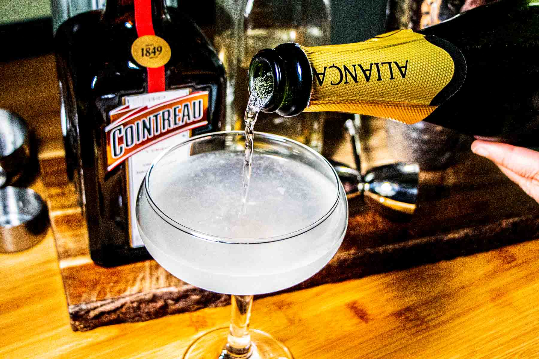 11 Sparkling Cocktails That Get the Party Started