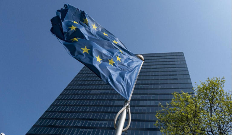 Ευρωπαϊκή Επιτροπή: Καλεί την Ελλάδα να μεταφέρει πλήρως στο εθνικό της ...