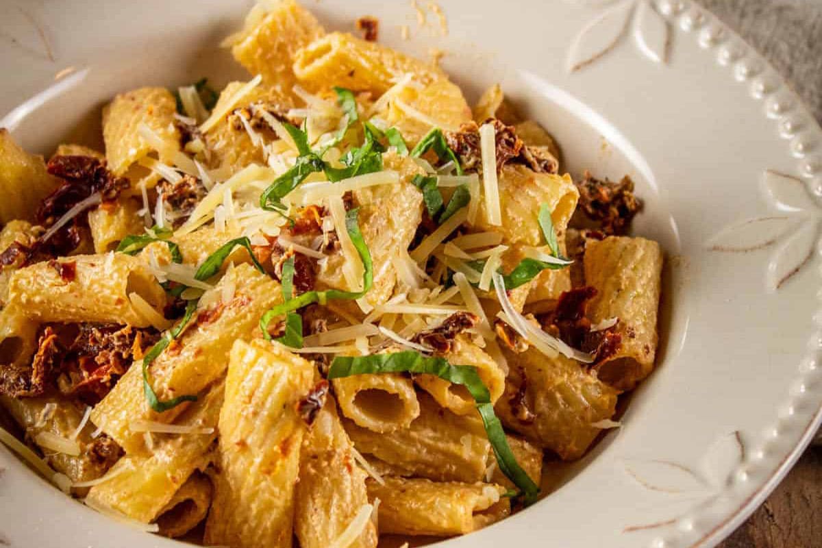17 Simple Pasta Recipes for Busy Days and Cozy Dinners