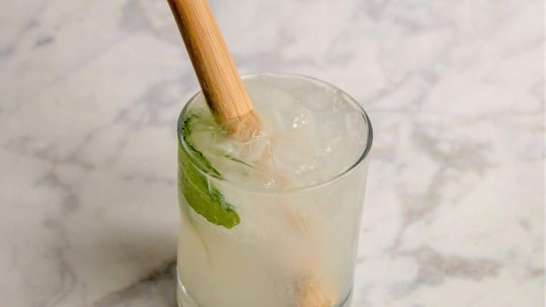 In The Warmer Weather, A Mojito Cocktail Is Very Refreshing - Virgin ...