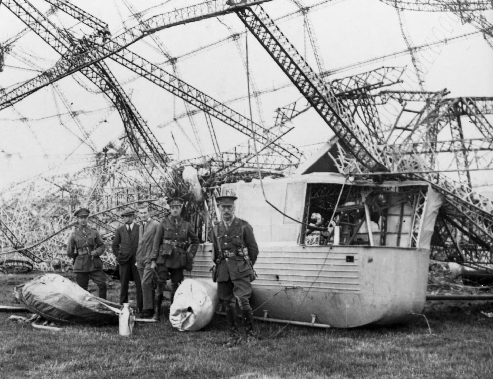The up and down history of the airship