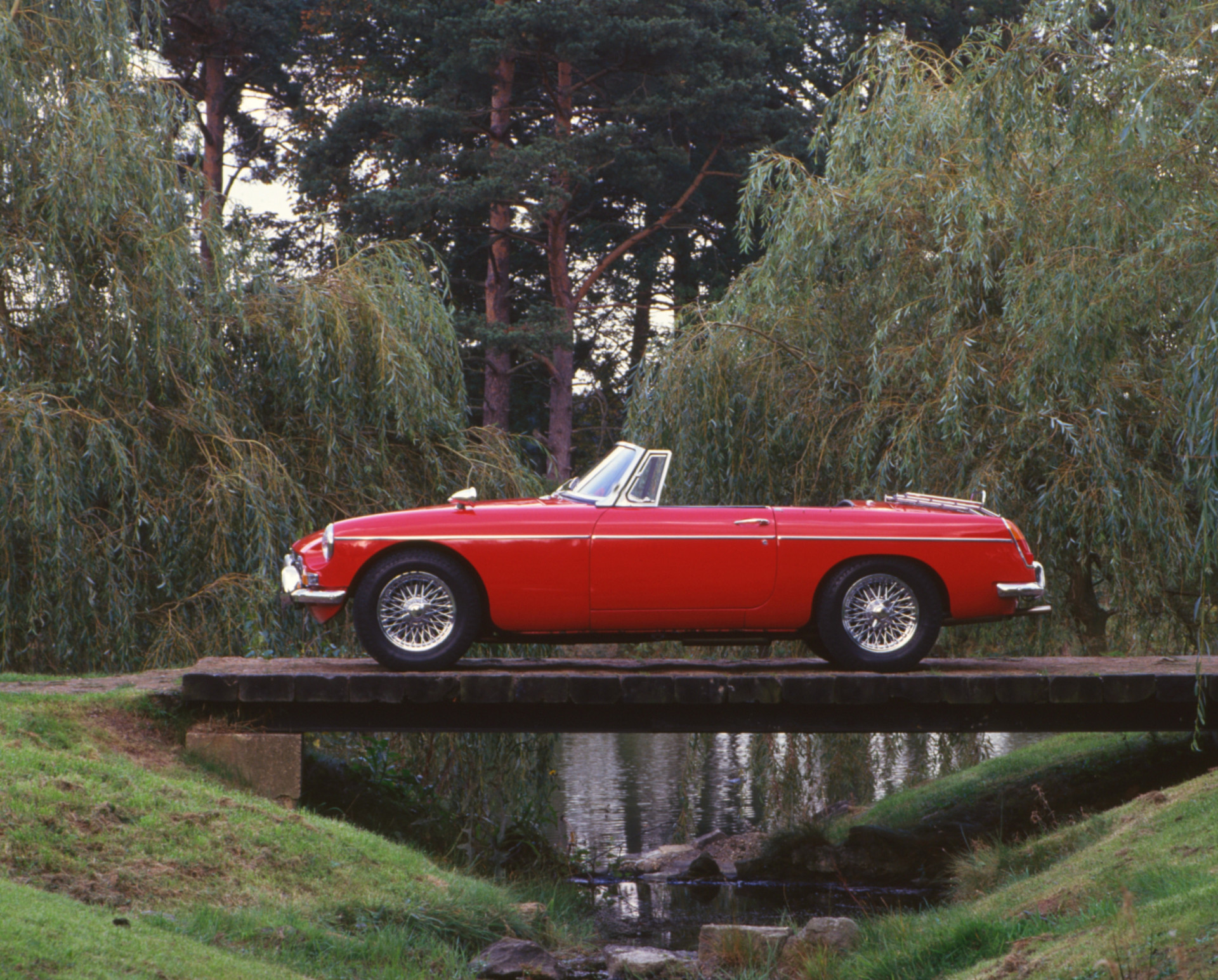 Classic convertibles: iconic drop-top vehicles