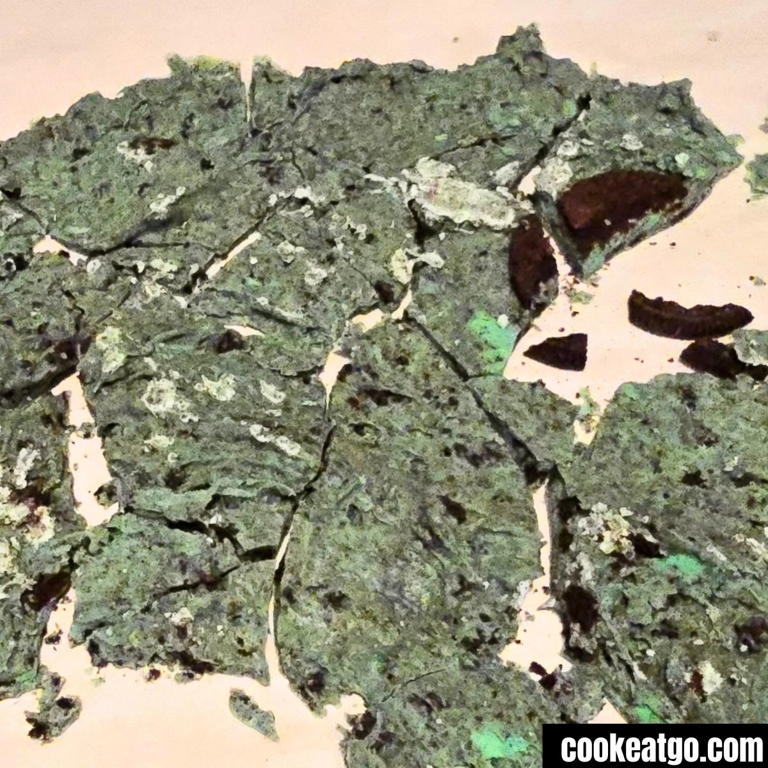 Mint Oreo Bark!