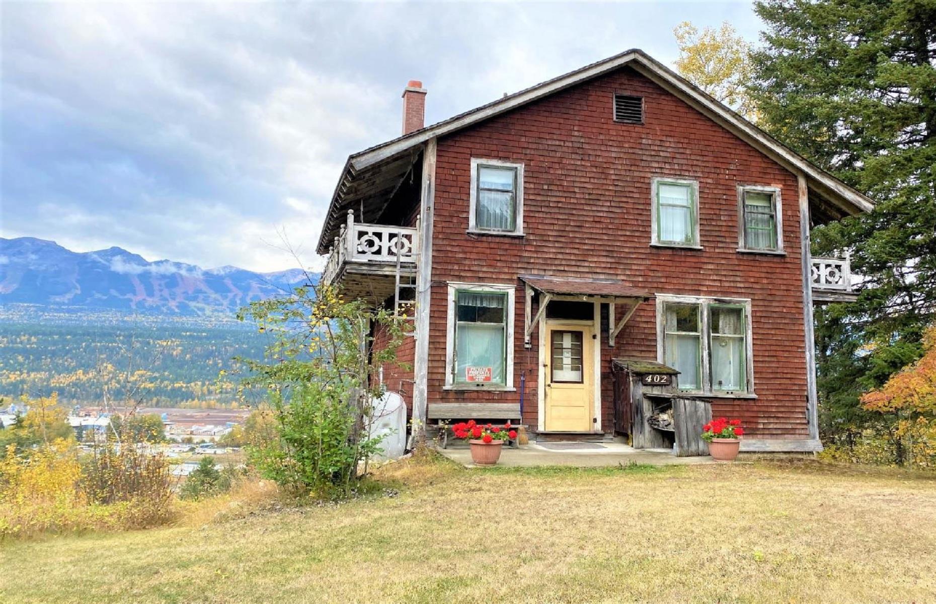 The incredible Swiss ghost town hidden in the Canadian Rockies
