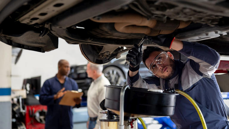 I’m a mechanic: 3 signs it’s time to say goodbye to your old car