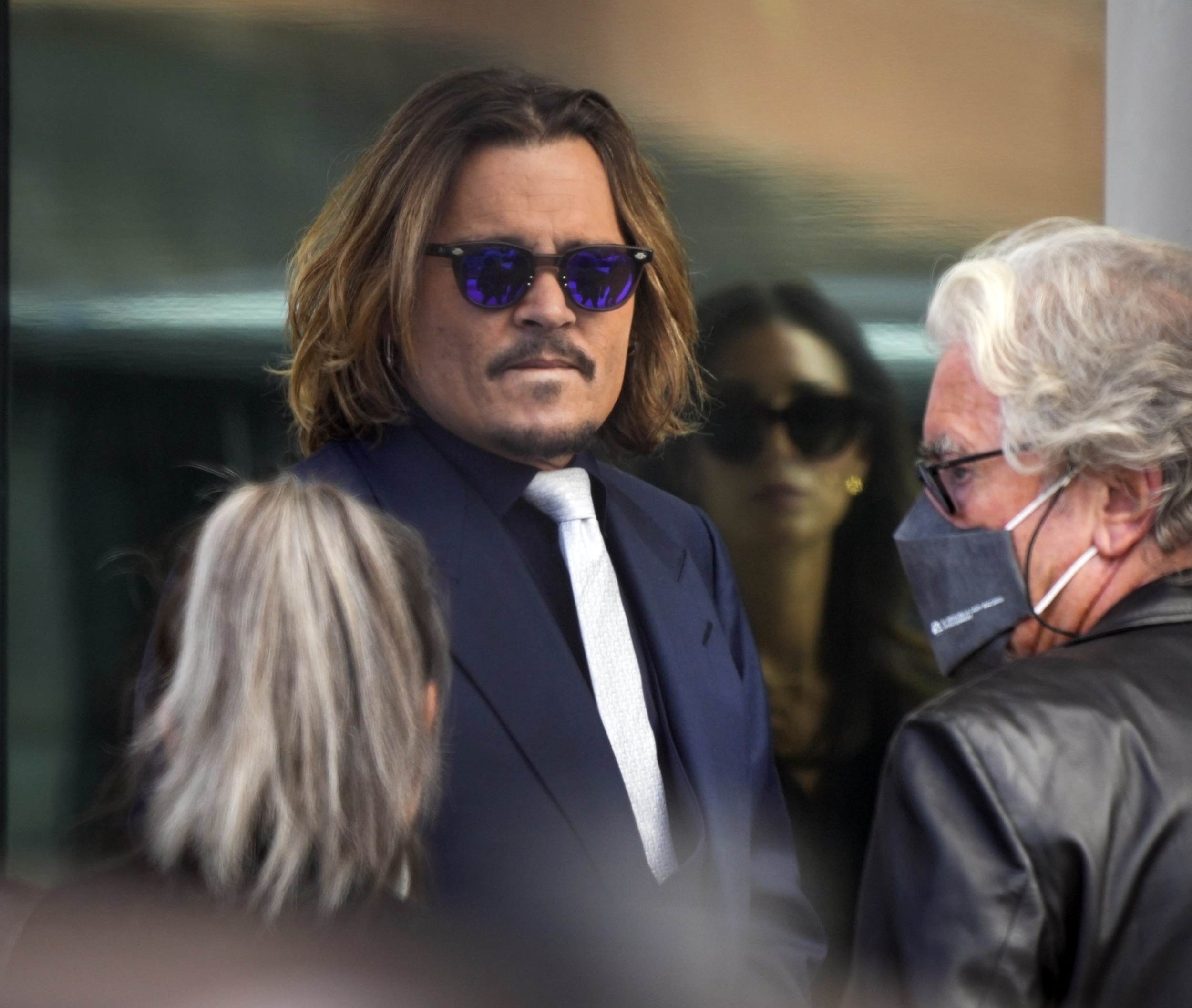 20 celebrities who are godparents to other celebrities’ kids