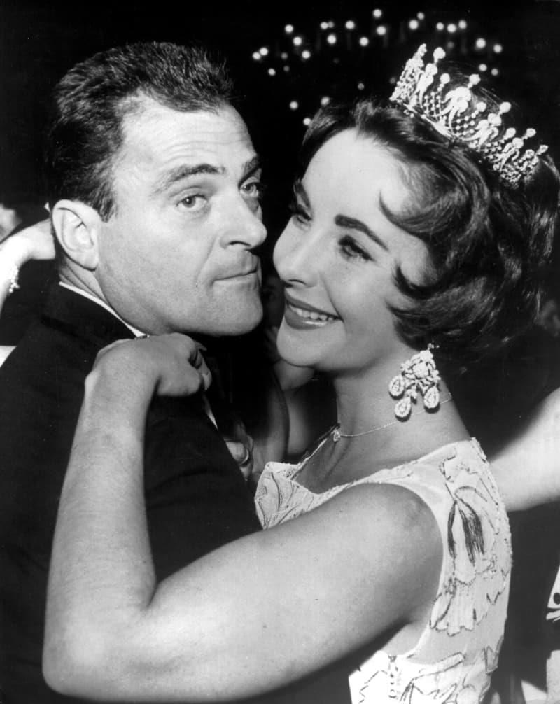 Behind the Glamour: Elizabeth Taylor's Cause of Death Revealed