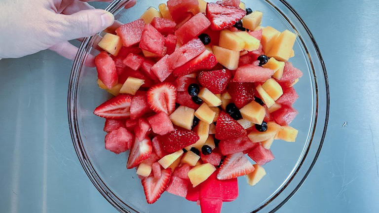 Full of berries and melon, this fruit salad tastes like pure summer ...