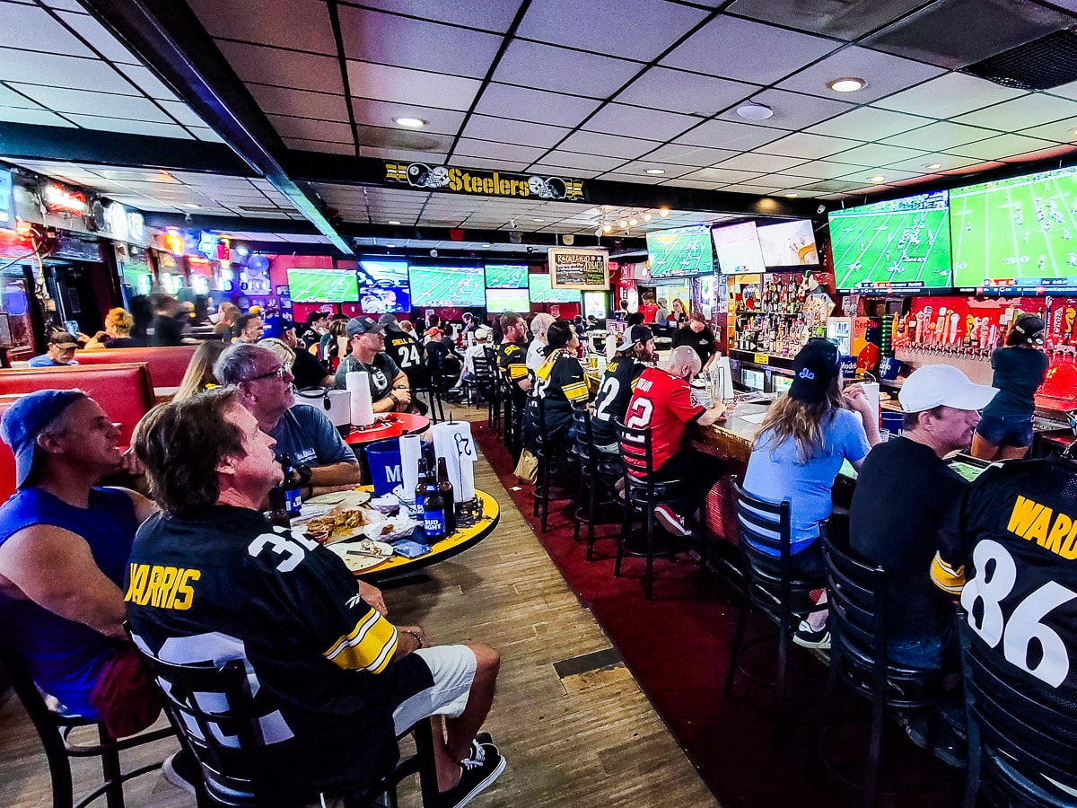Where to Watch Your NFL Team in Raleigh (Watch Parties & Fan Groups)