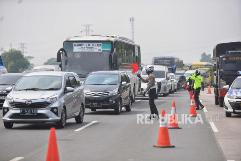 Diskresi Kepolisian, Tol Jagorawi Arah Jakarta Berlakukan Contraflow