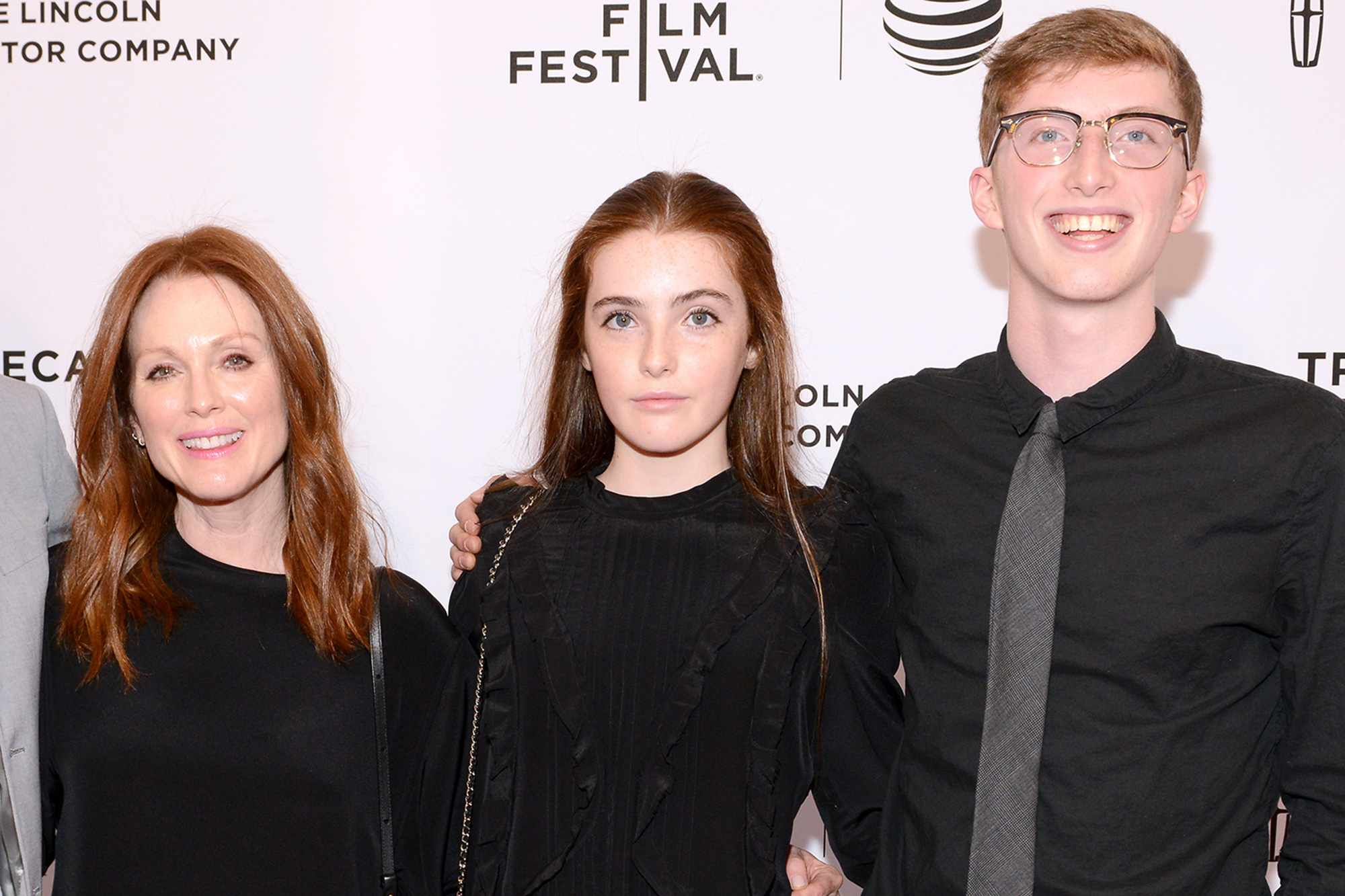 Julianne Moore's 2 Kids: All About Caleb and Liv