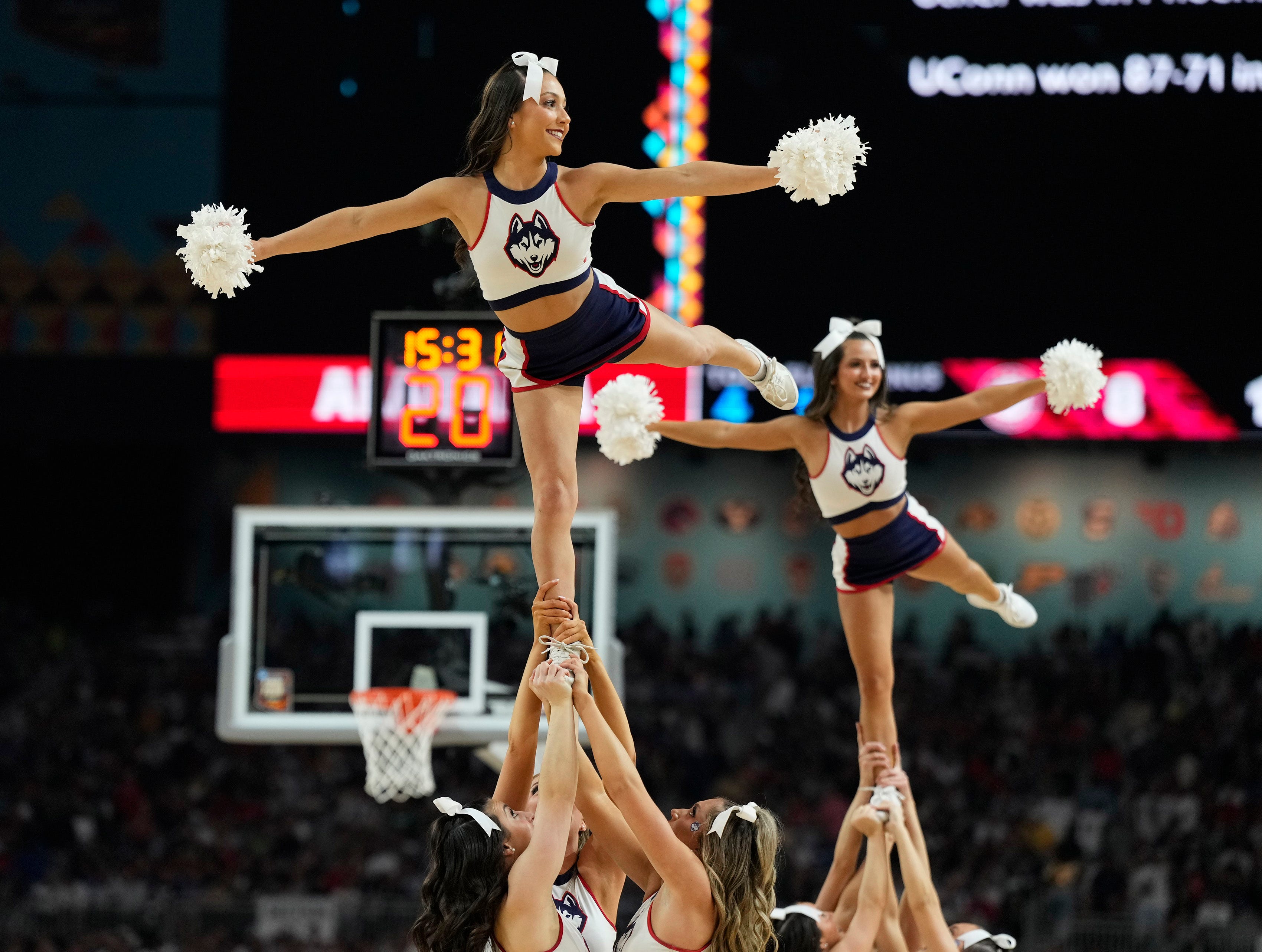 The best of UConn Huskies cheerleaders through the years