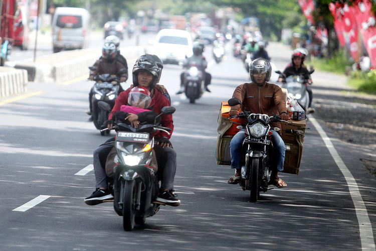 Imbauan untuk Pemudik Motor, Overload dan Berboncengan Lebih dari Dua ...
