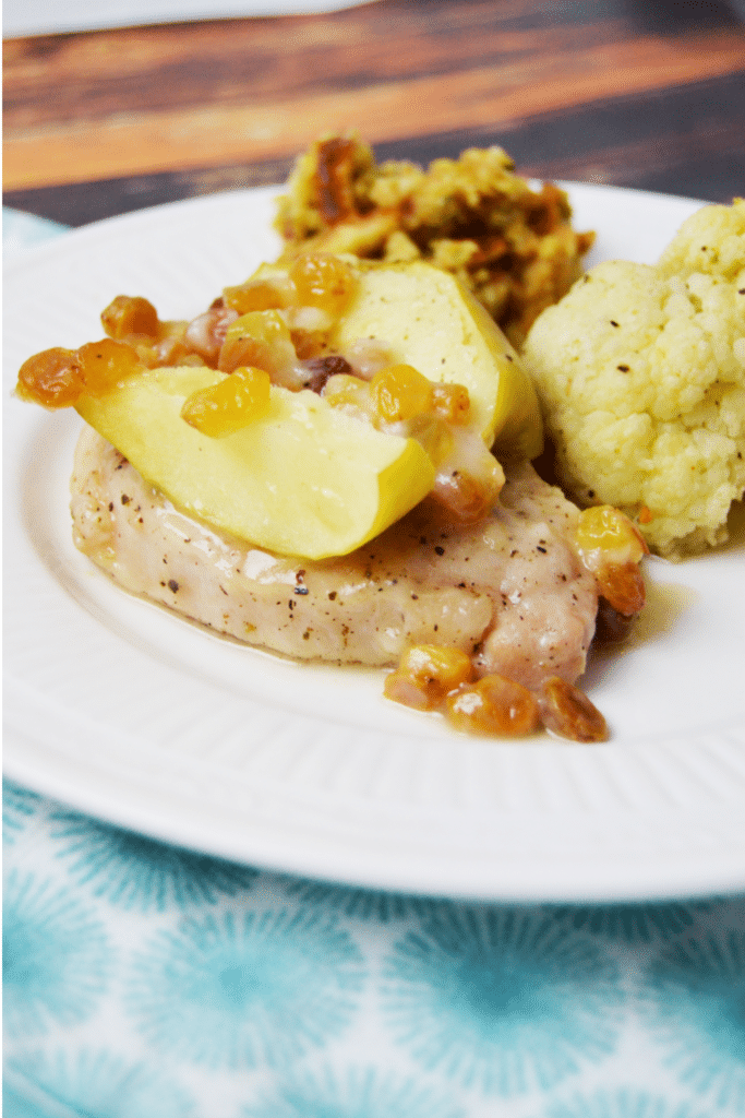 Easy Apple Raisin Smothered Pork Chops Recipe