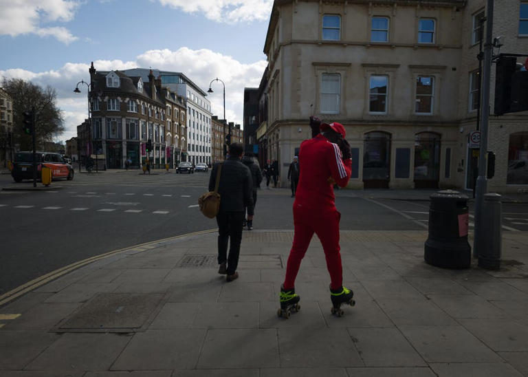 How to Shoot Gorgeous Home Movies With Just Your Phone