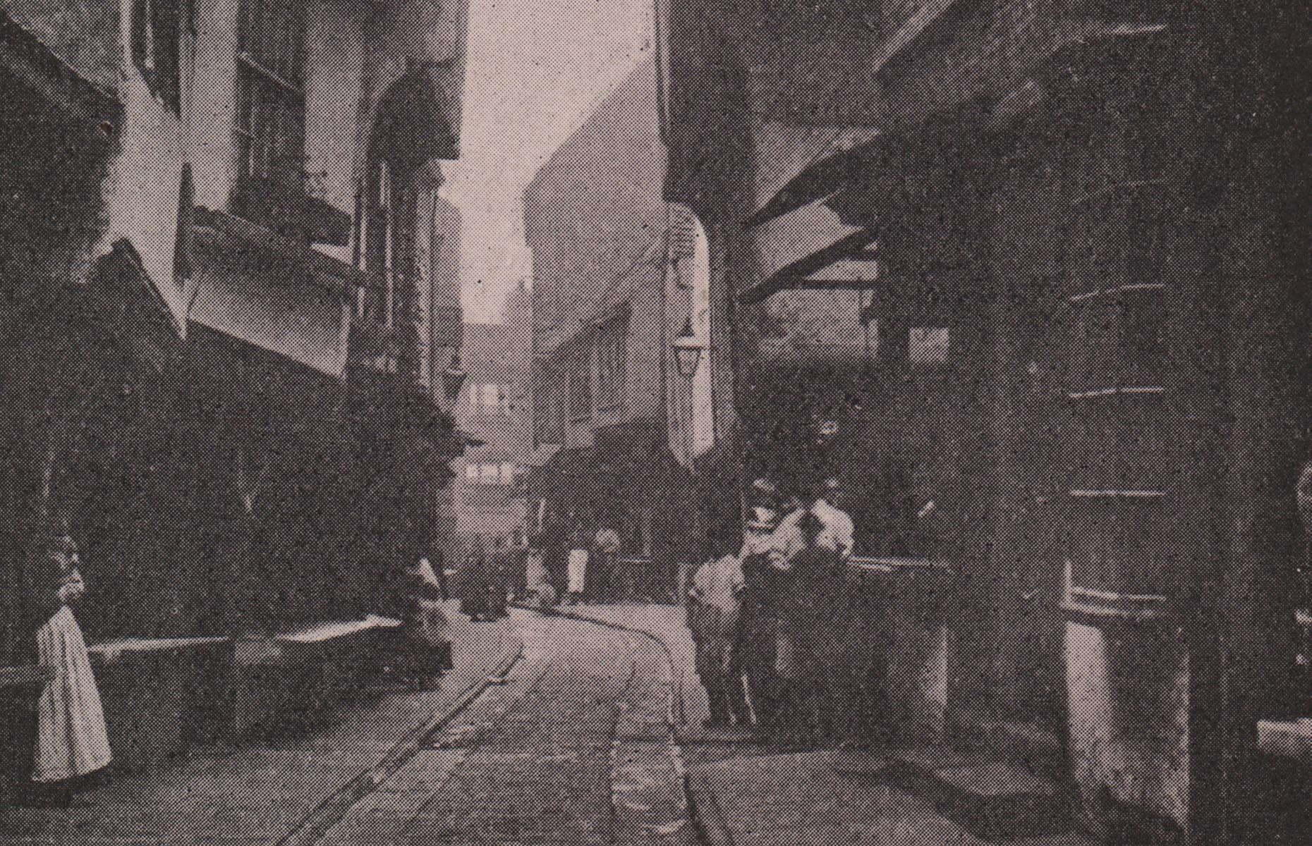 Amazing vintage photos capture the history of these famous UK landmarks