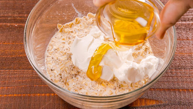 Our favorite overnight oats recipe will simplify your mornings