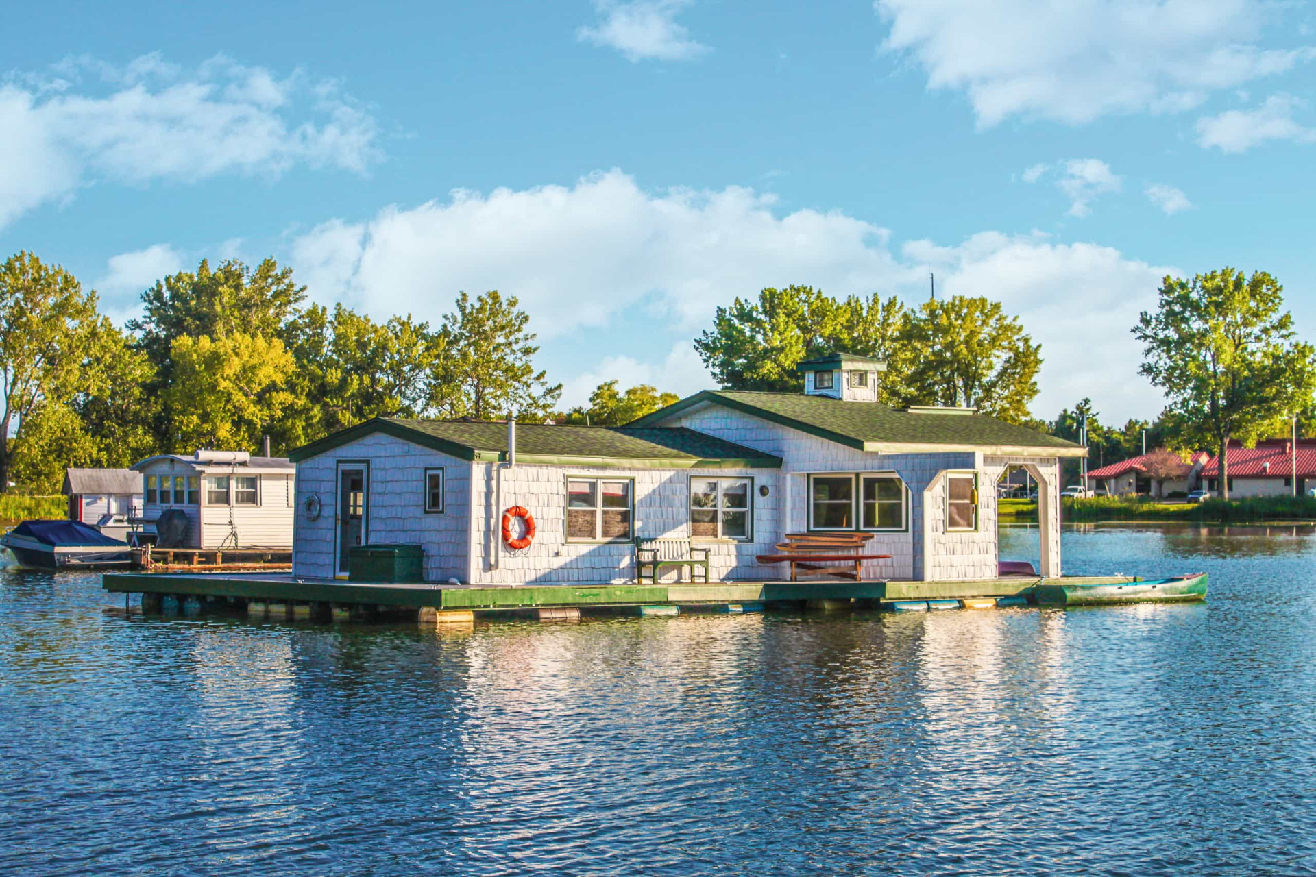 The pros and cons of living on a houseboat