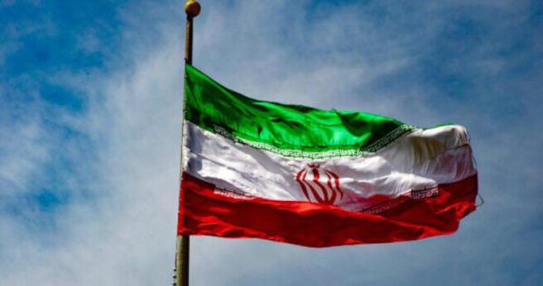 Το Ιράν άνοιξε τον εναέριο χώρο του