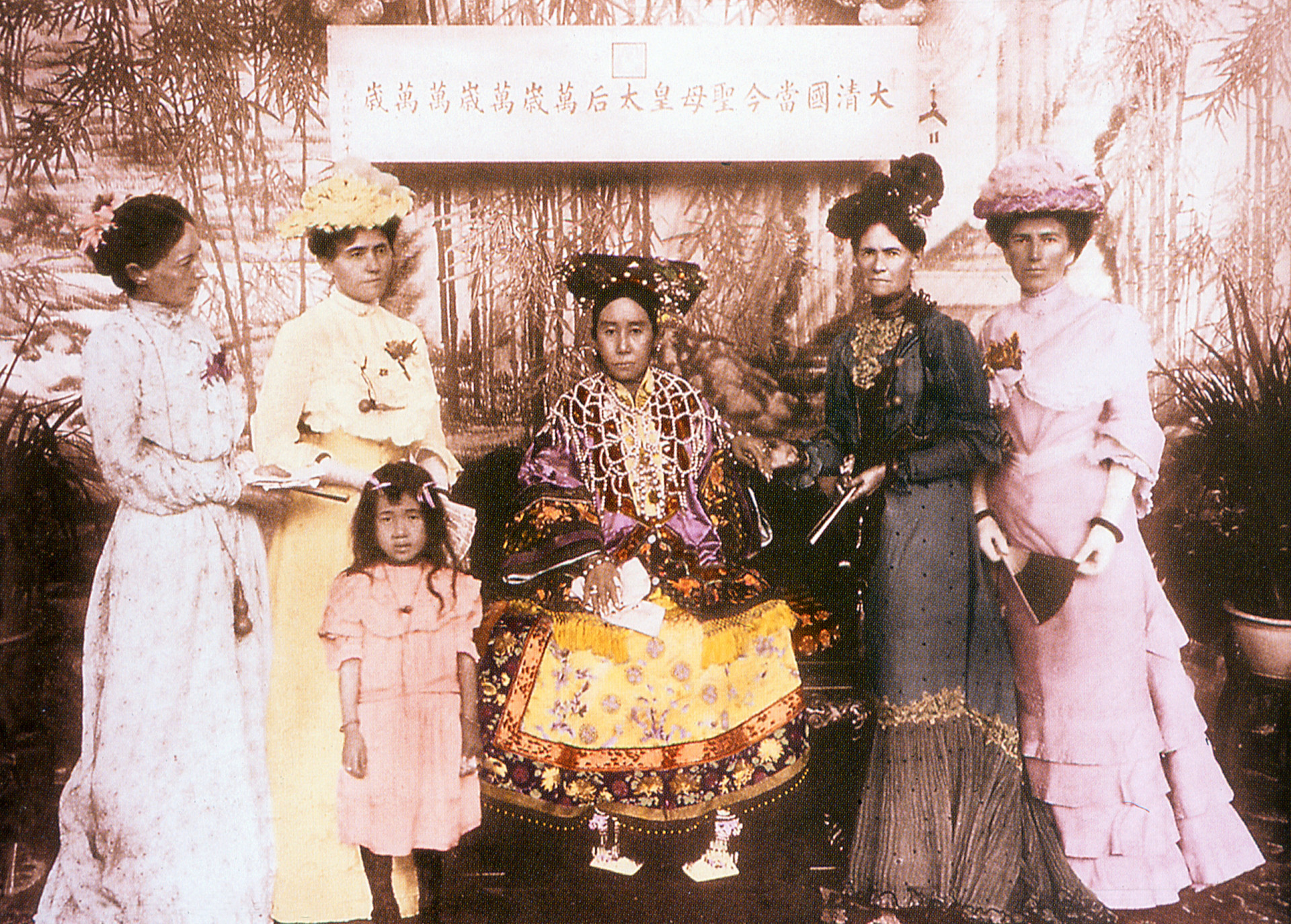 The most powerful and influential queens in history