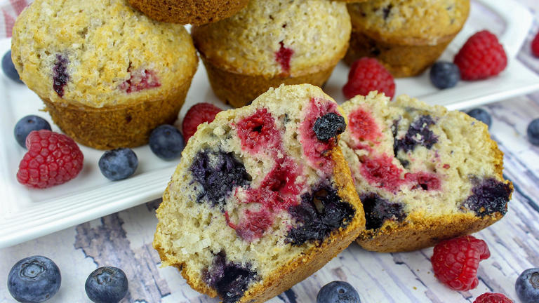 Fruity and sweet, these berry muffins are luscious - All American Muffins