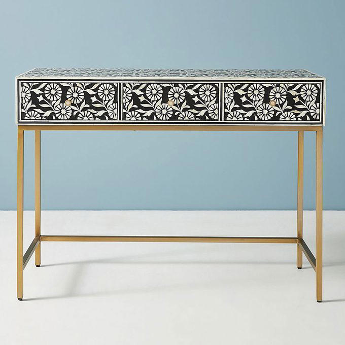 12 Stellar Ideas for an Entryway Table You’ll Drool Over