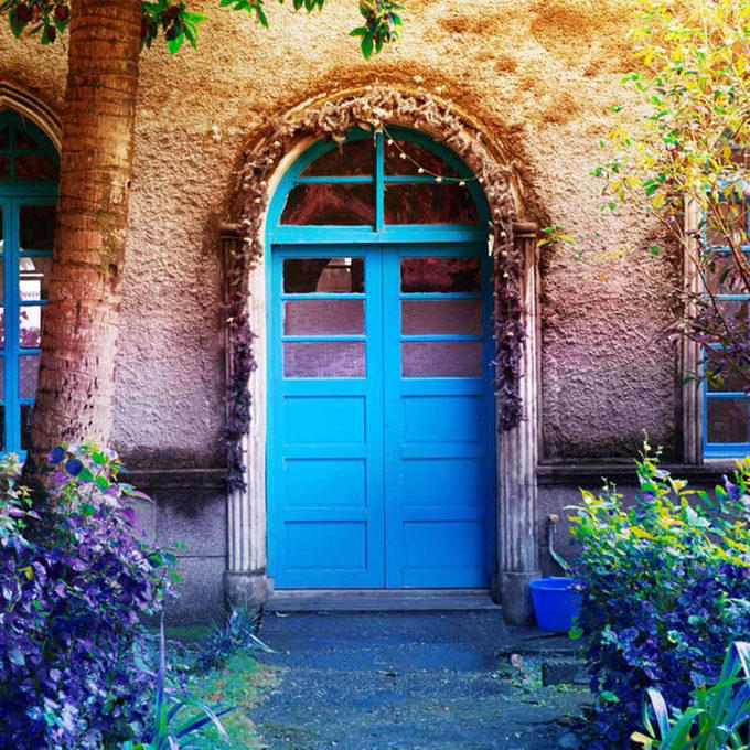 15 Stunning Front Door Colors