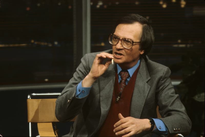 'Facts About Larry King In Memoriam