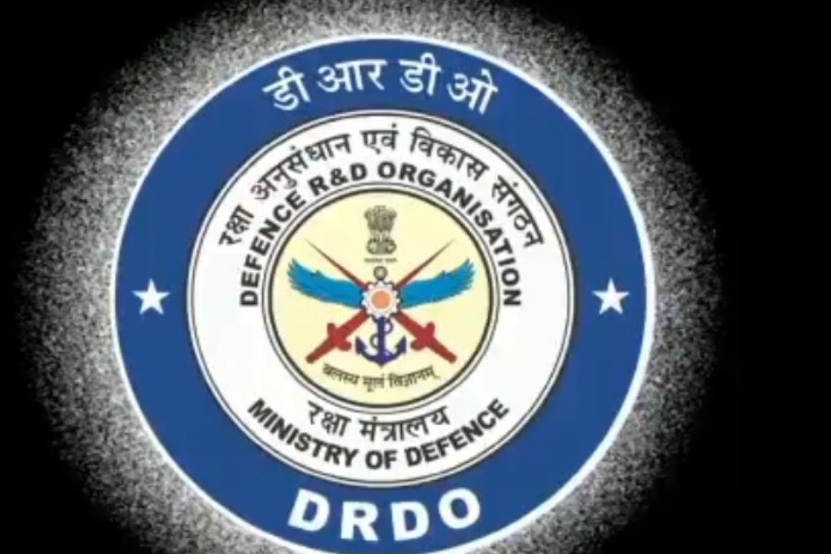 DRDO, IIT Hyderabad unveil India’s largest metal 3D printing machine ...