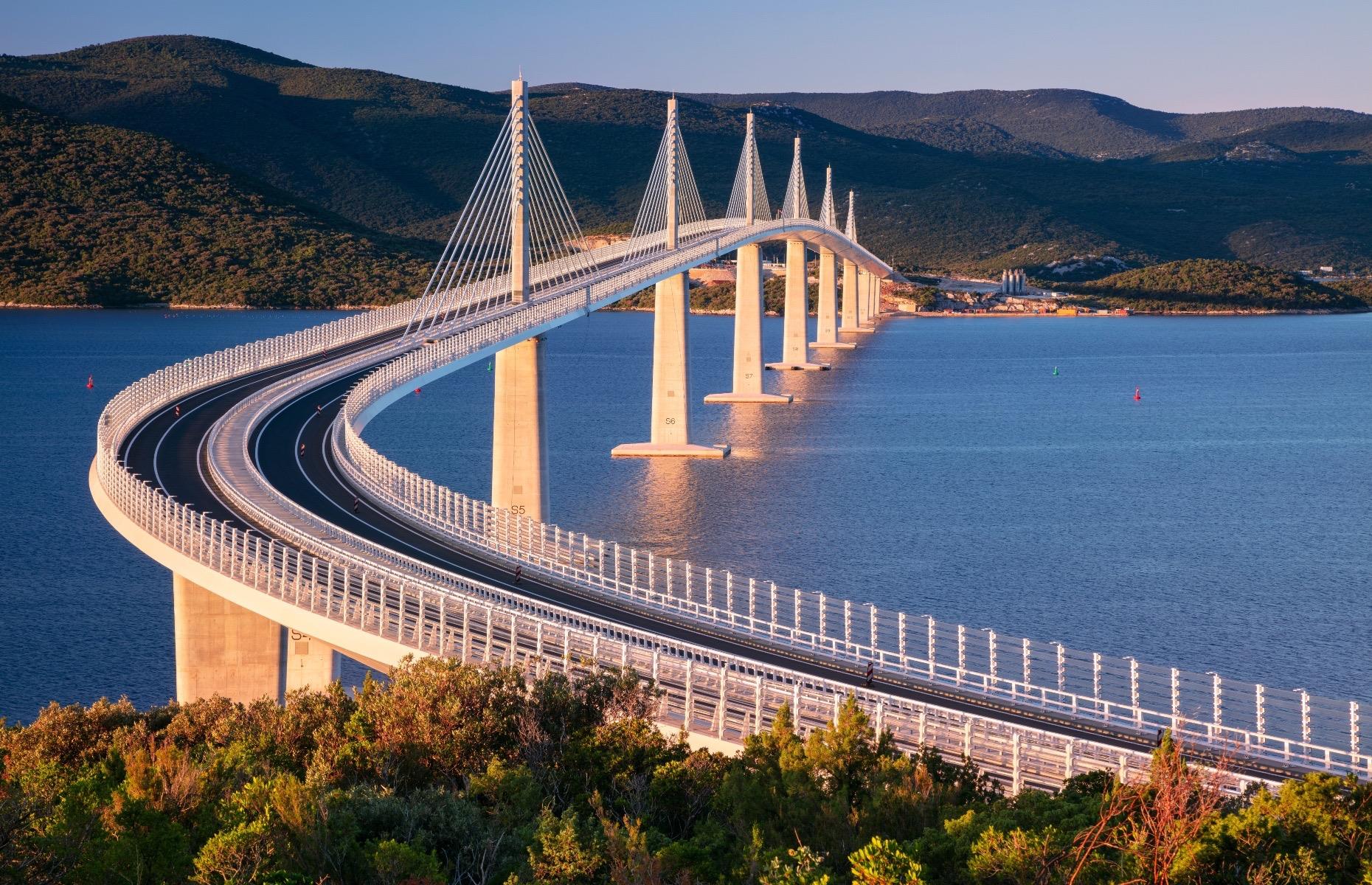 Ranked: 30 of Europe's most beautiful bridges
